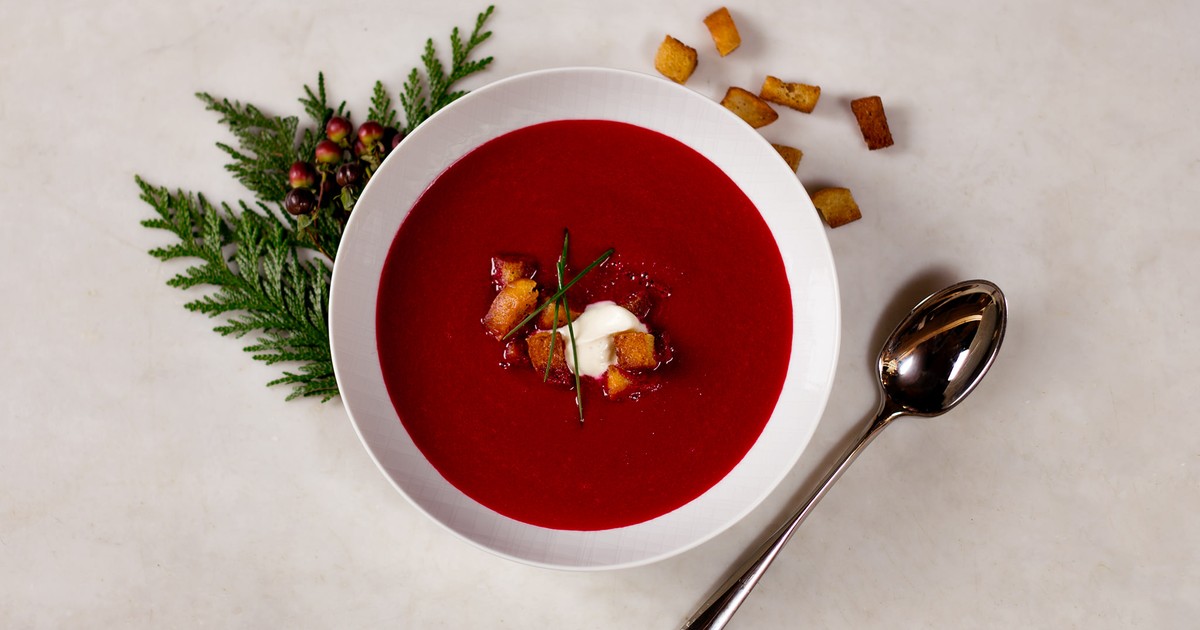 Red beet soup | Recipe | Kitchen Stories