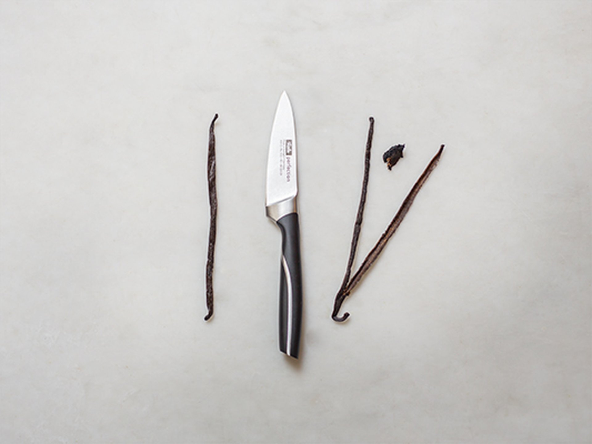 How to scrape a vanilla bean | Recipe | Kitchen Stories