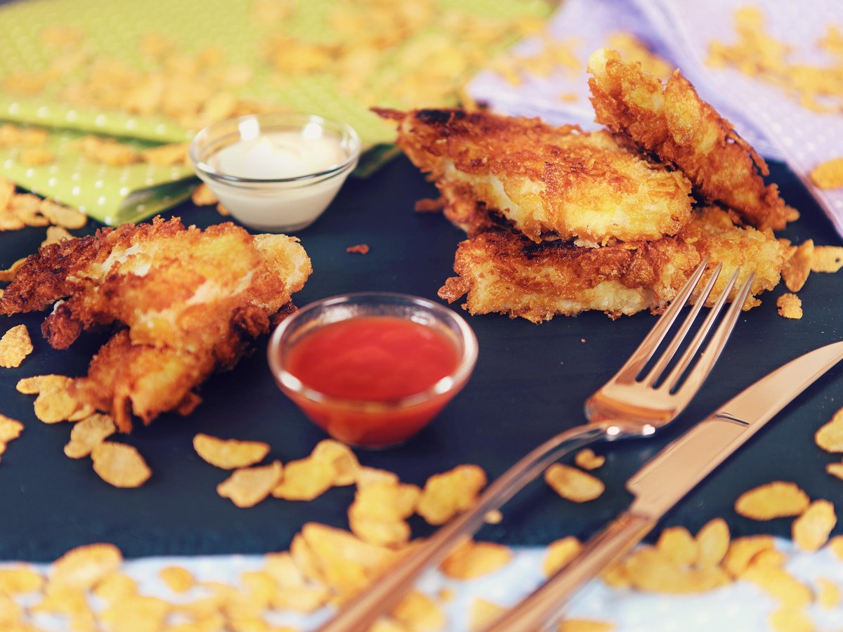 Cornflake-crusted crunchy fish sticks | Recipe | Kitchen Stories