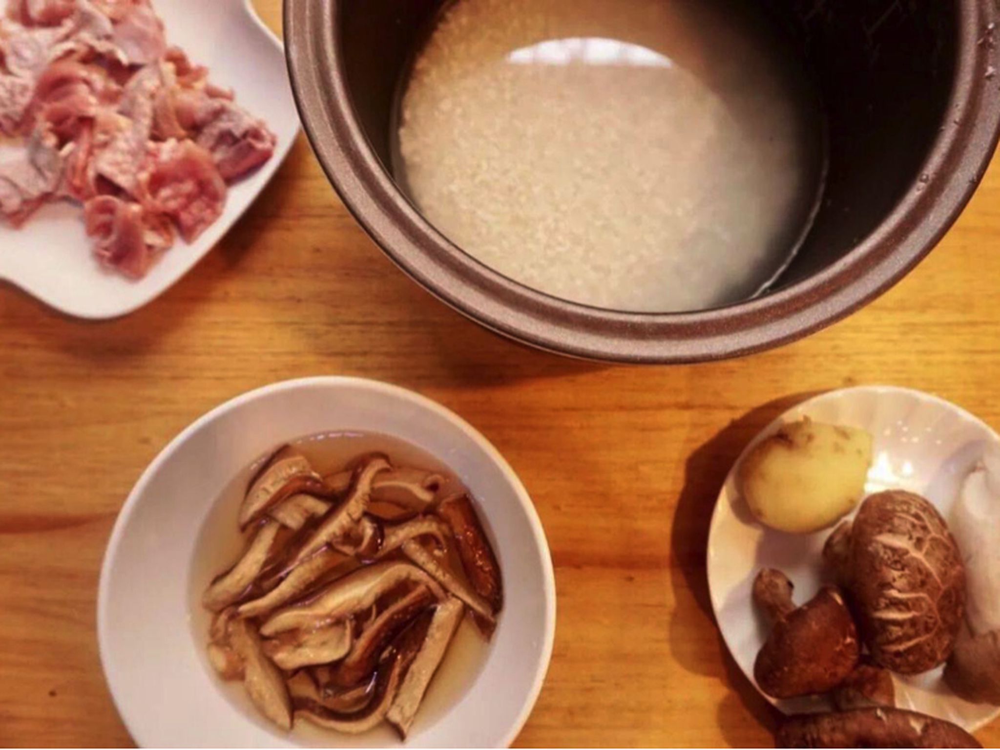 Rice-cooker chicken and shiitake mushroom sticky rice | Recipe ...