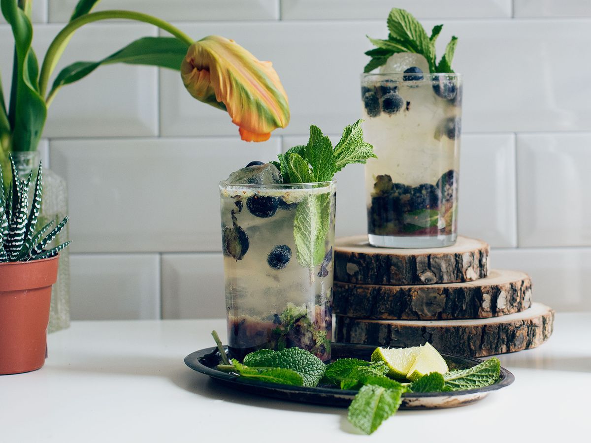 Blueberry-mint smash | Recipe | Kitchen Stories