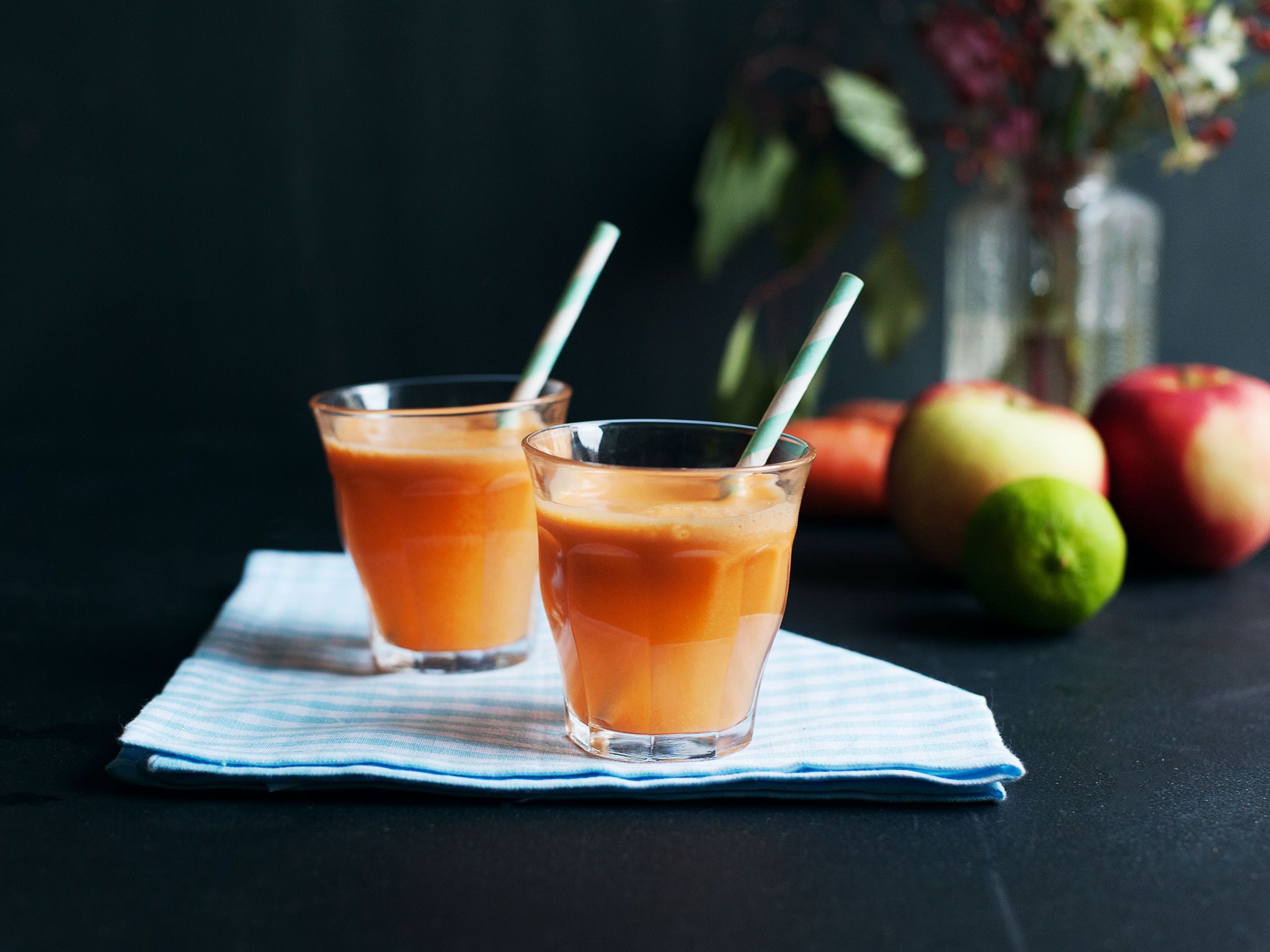 Carrot, apple, and ginger juice | Recipe | Kitchen Stories