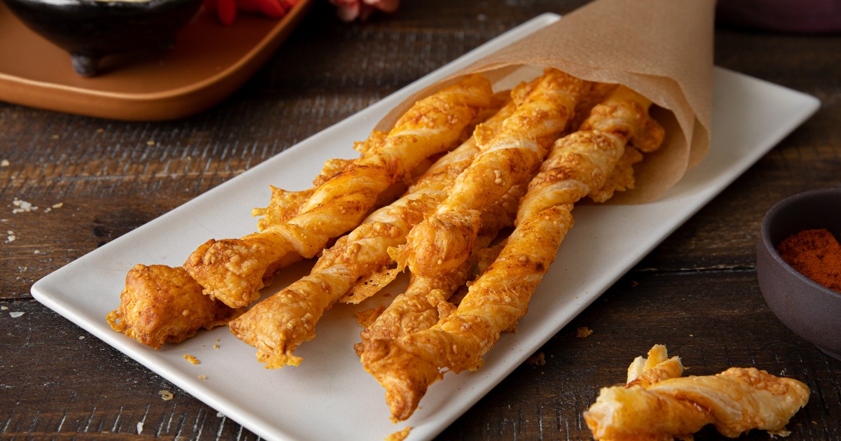 Easy crispy cheese straws | Recipe | Kitchen Stories