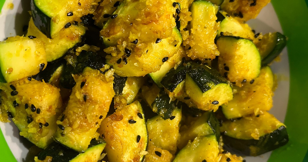 Zucchini with black cumin | Recipe | Kitchen Stories