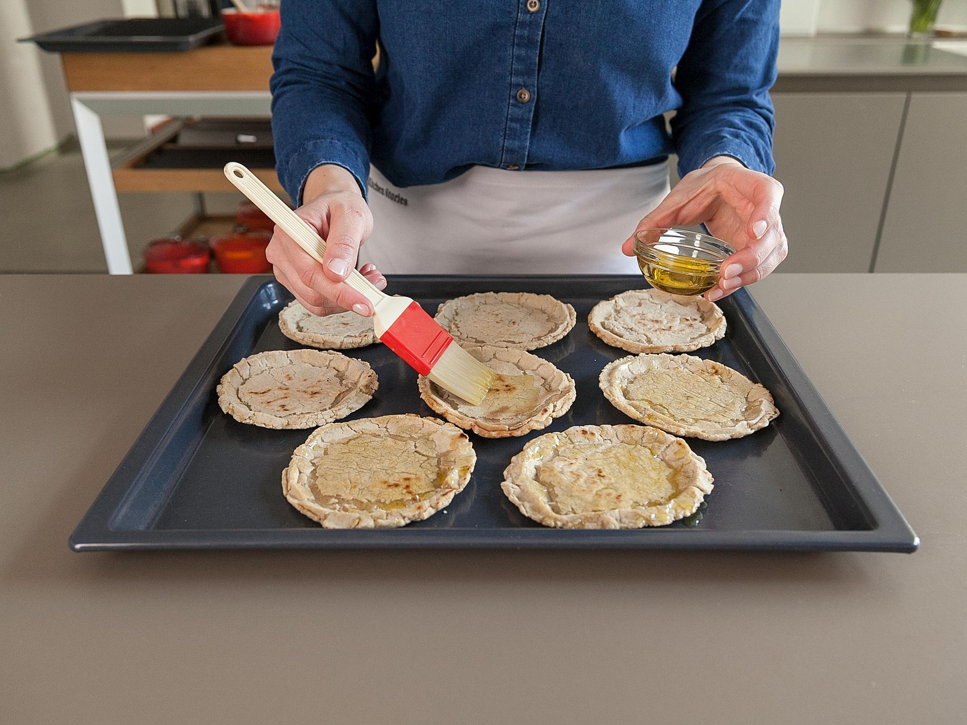 Mexican chicken sopes | Recipe | Kitchen Stories