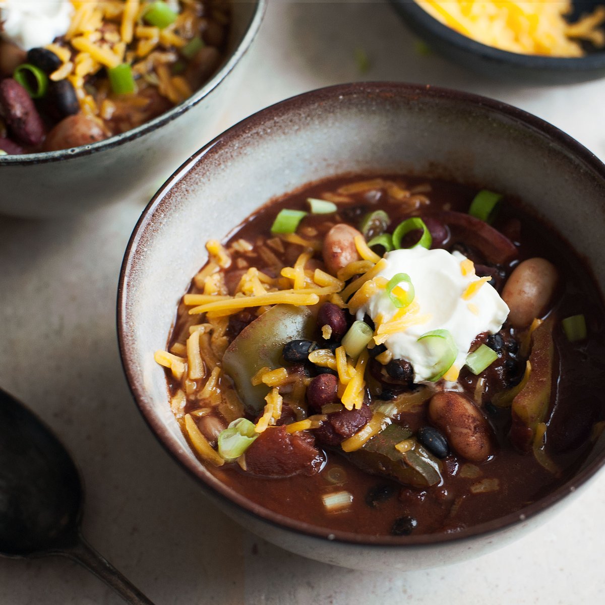 Slow-cooker 3-bean chili | Recipe | Kitchen Stories