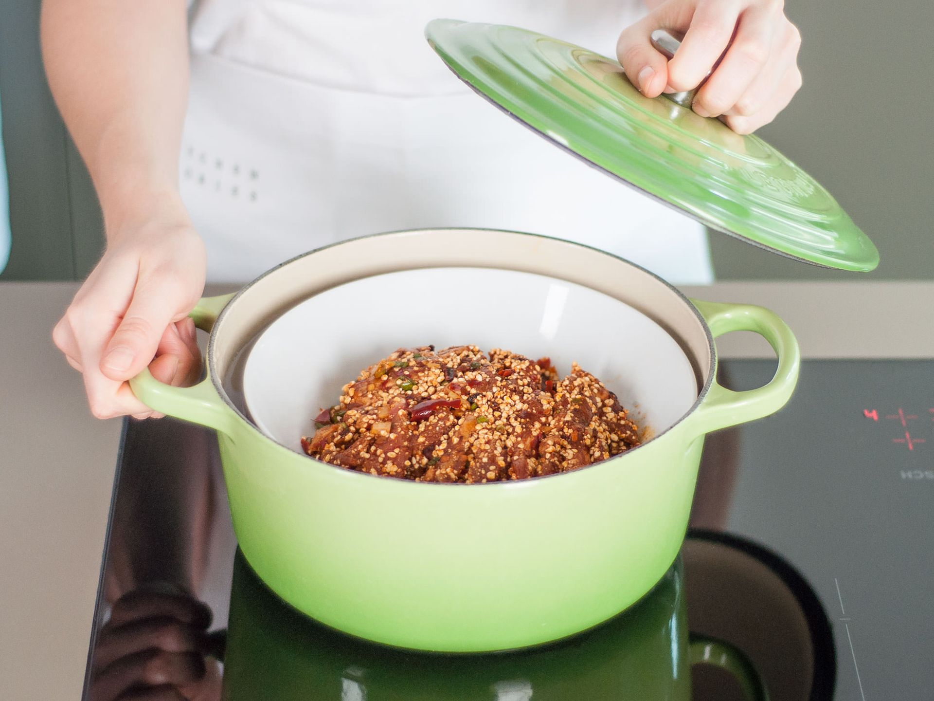Spicy steamed pork and sticky rice | Recipe | Kitchen Stories