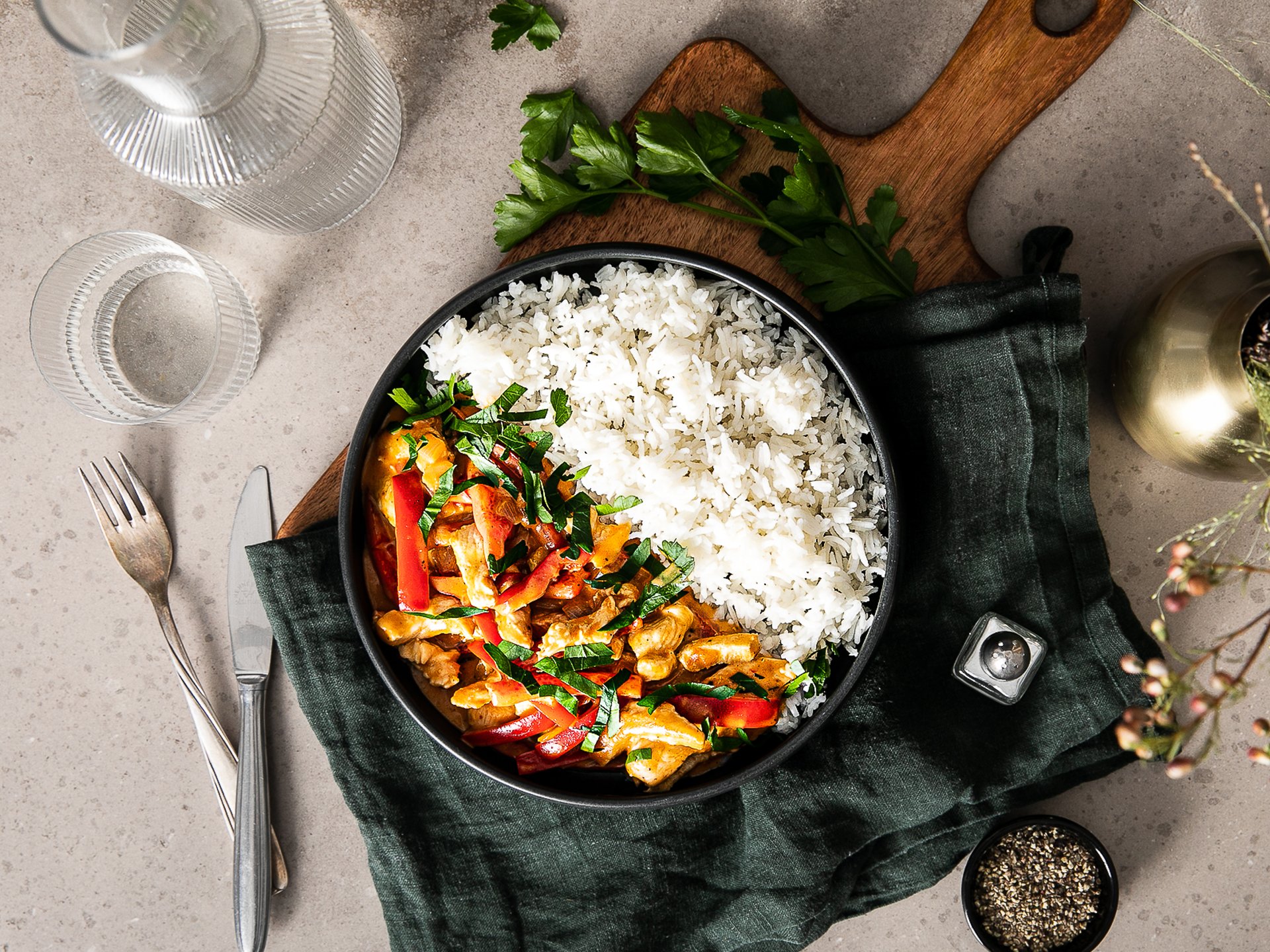 Creamy turkey and bell pepper over rice | Recipe | Kitchen Stories