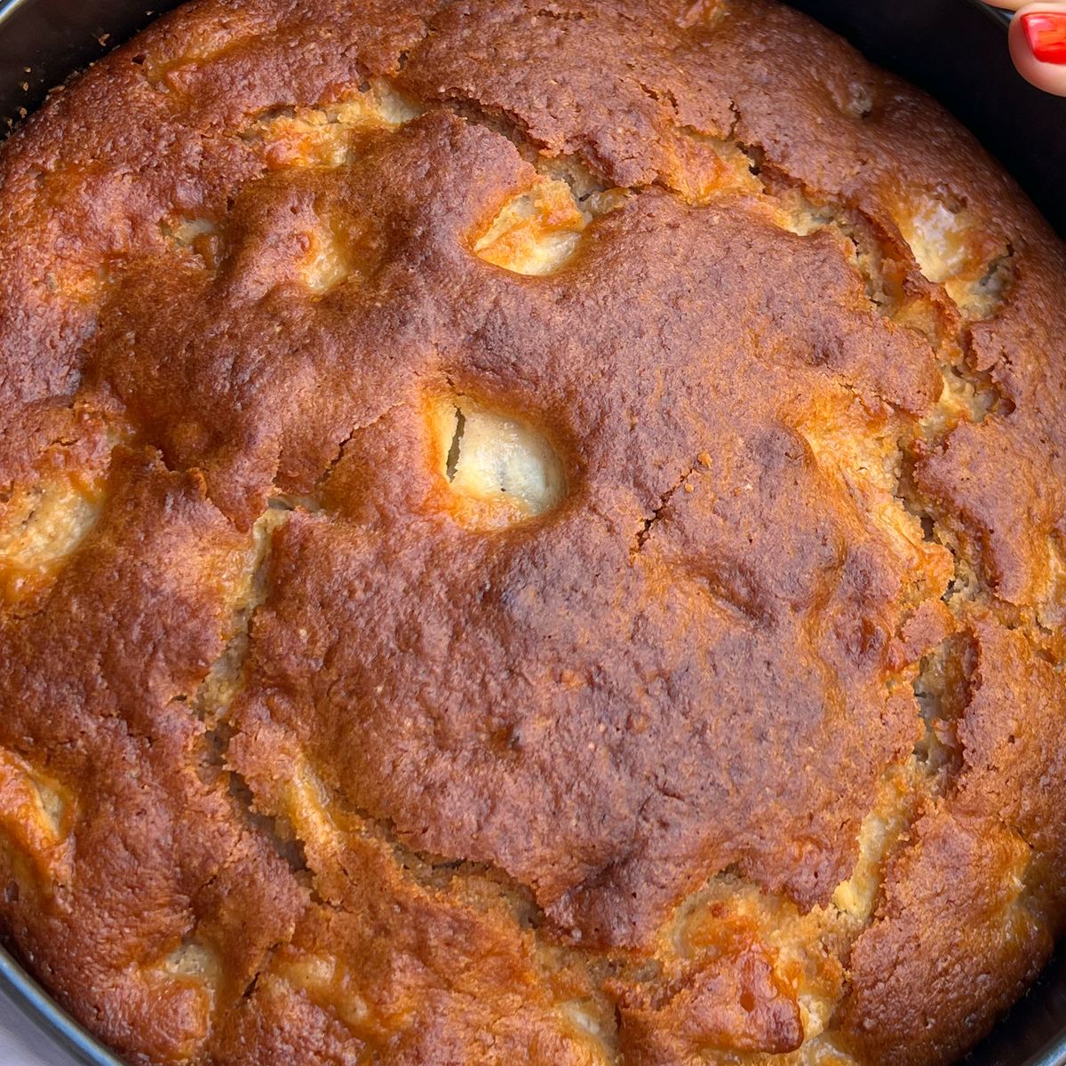 Easy apple cake | Recipe | Kitchen Stories