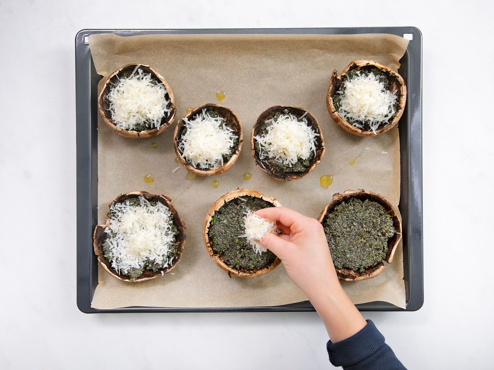 Stuffed portobello mushrooms with tomato ragù | Recipe | Kitchen Stories