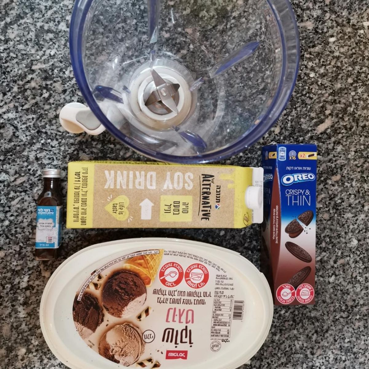 Oreo vanilla soy milkshake | Recipe | Kitchen Stories