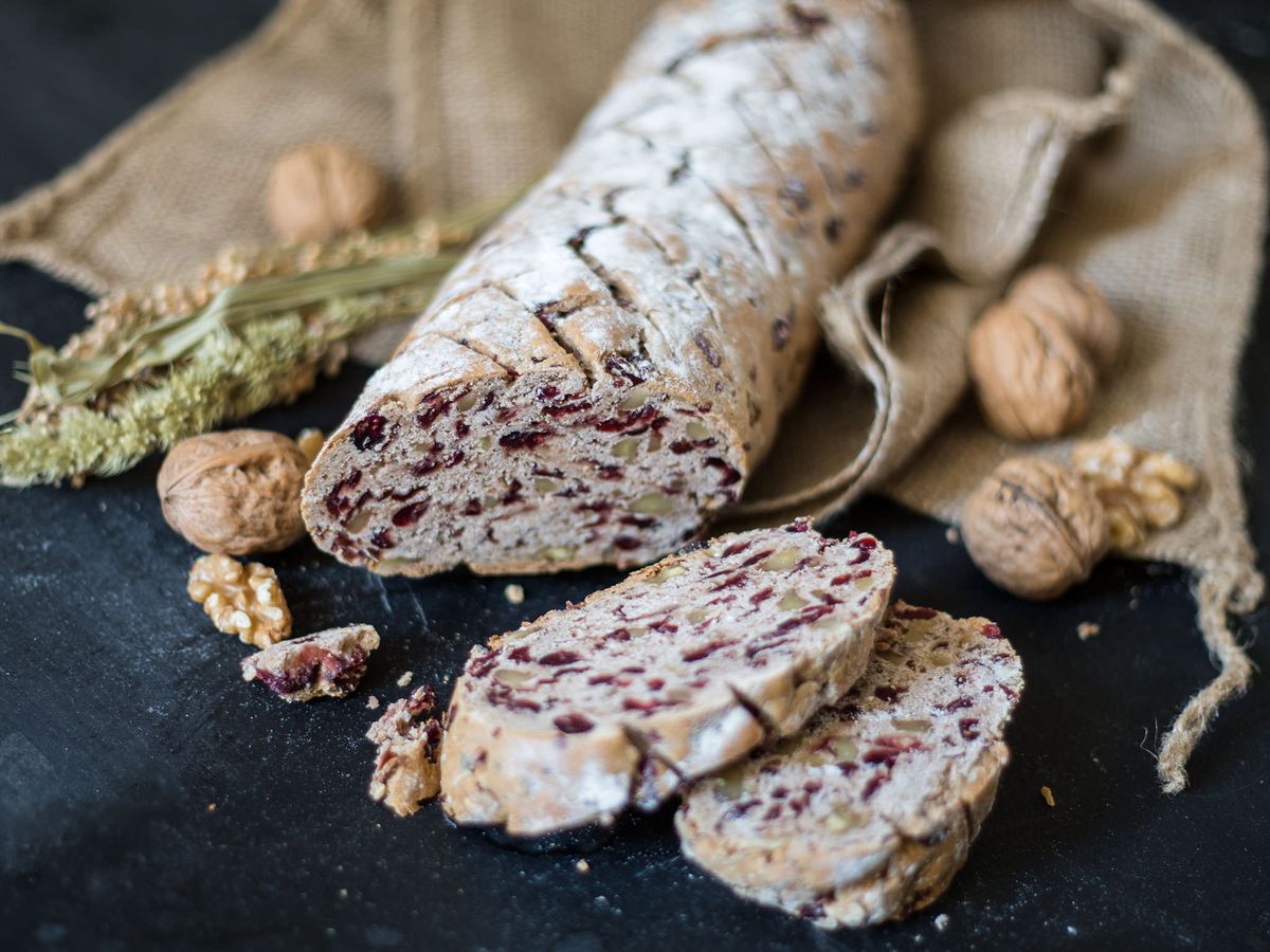 Easy fruit and nut bread | Recipe | Kitchen Stories