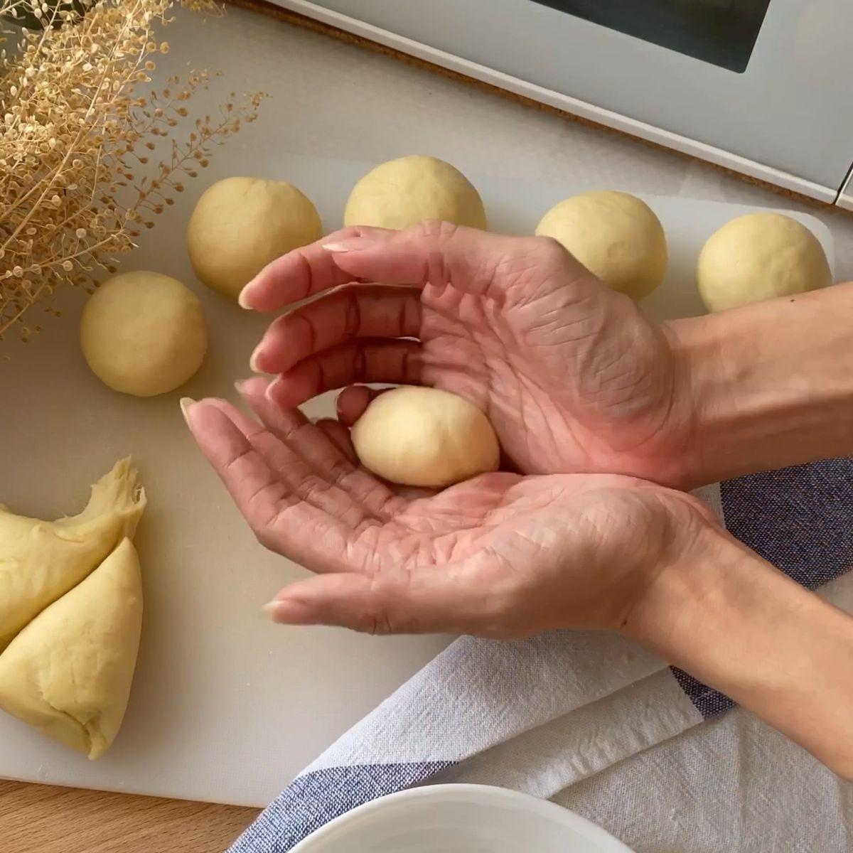 5-ingredients Pan Bread | Recipe | Kitchen Stories