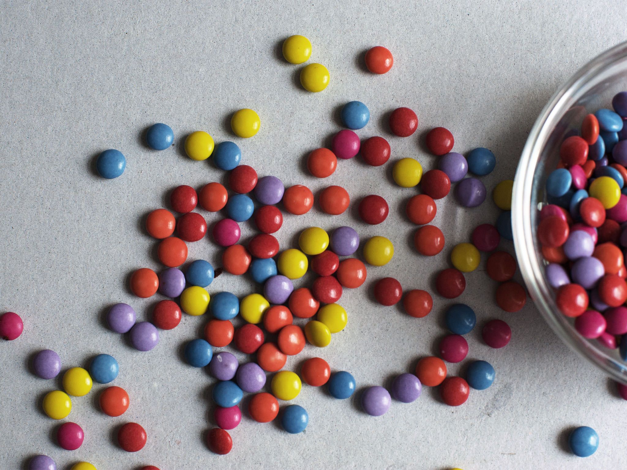 Simple, Elegant Ways to Decorate a Cake | Stories | Kitchen Stories