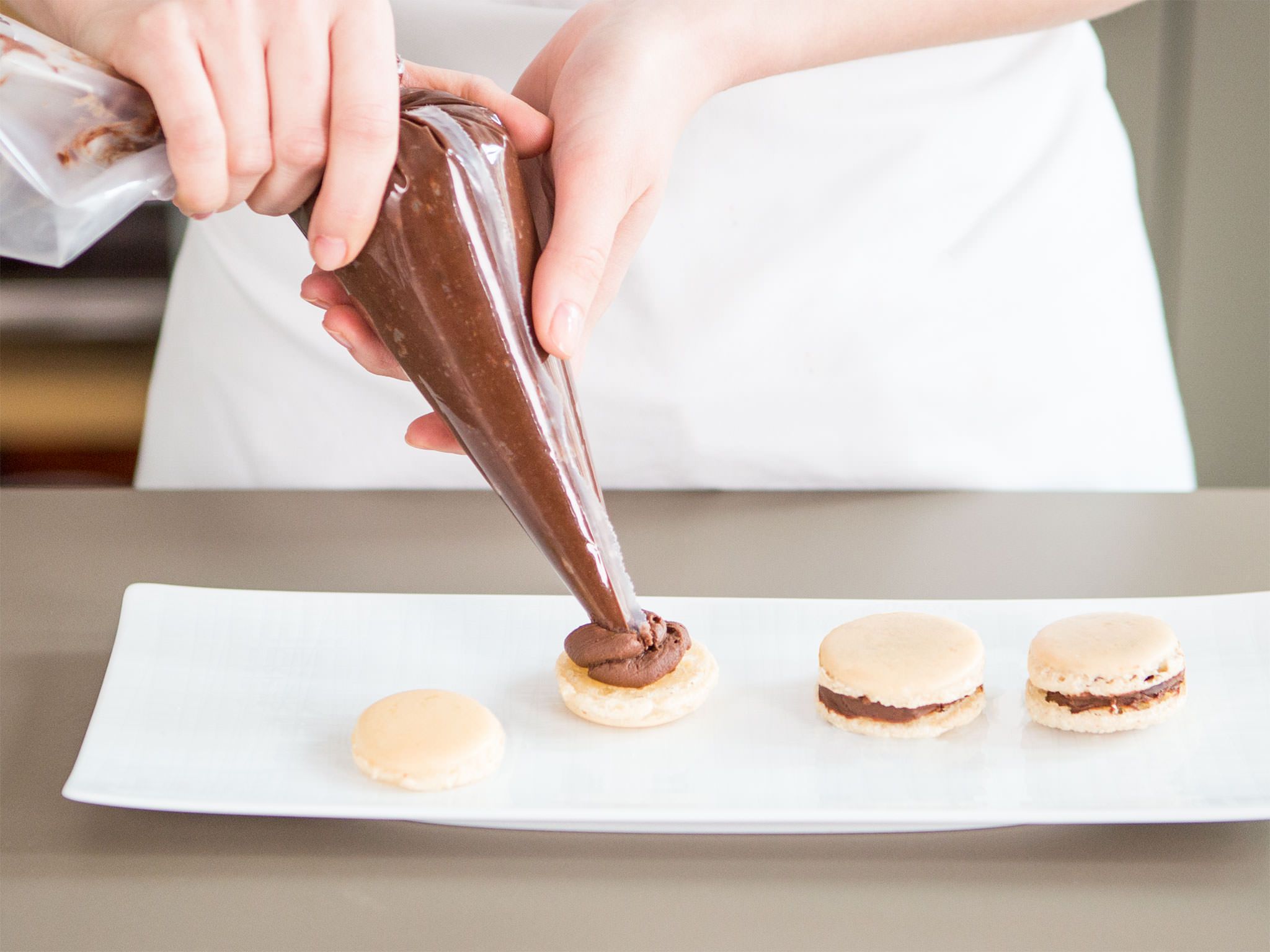 Irish coffee macarons | Recipe | Kitchen Stories