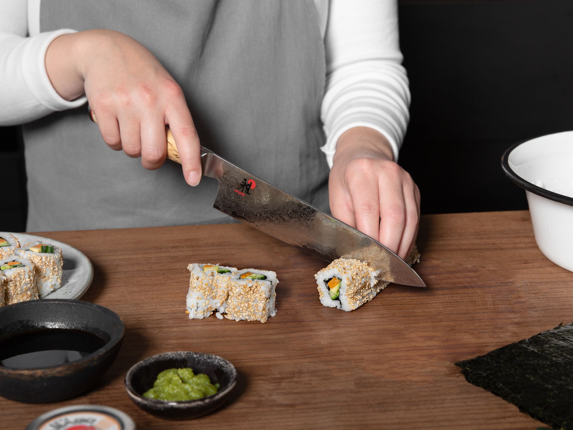 Uramaki sushi (Inside out rolls) | Recipe | Kitchen Stories