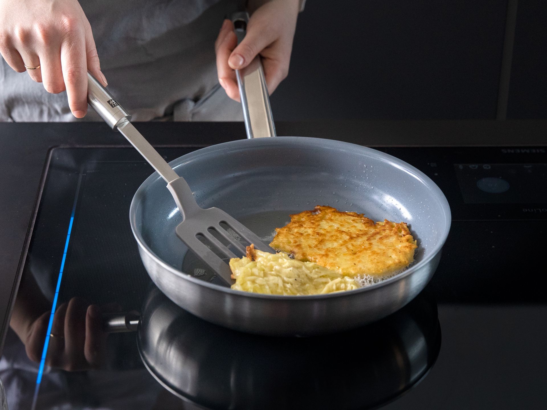 Raggmunk (Swedish potato pancakes with jam) | Recipe | Kitchen Stories