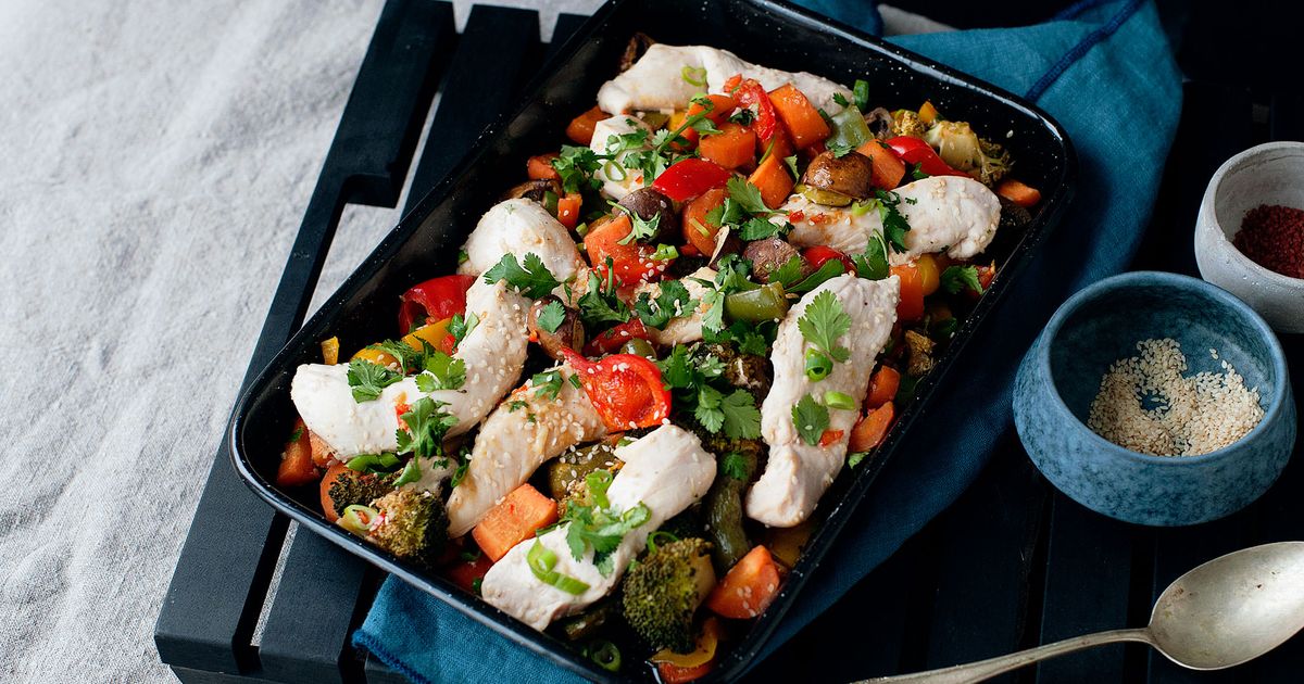 Sheet pan sesame chicken and vegetables | Recipe | Kitchen Stories