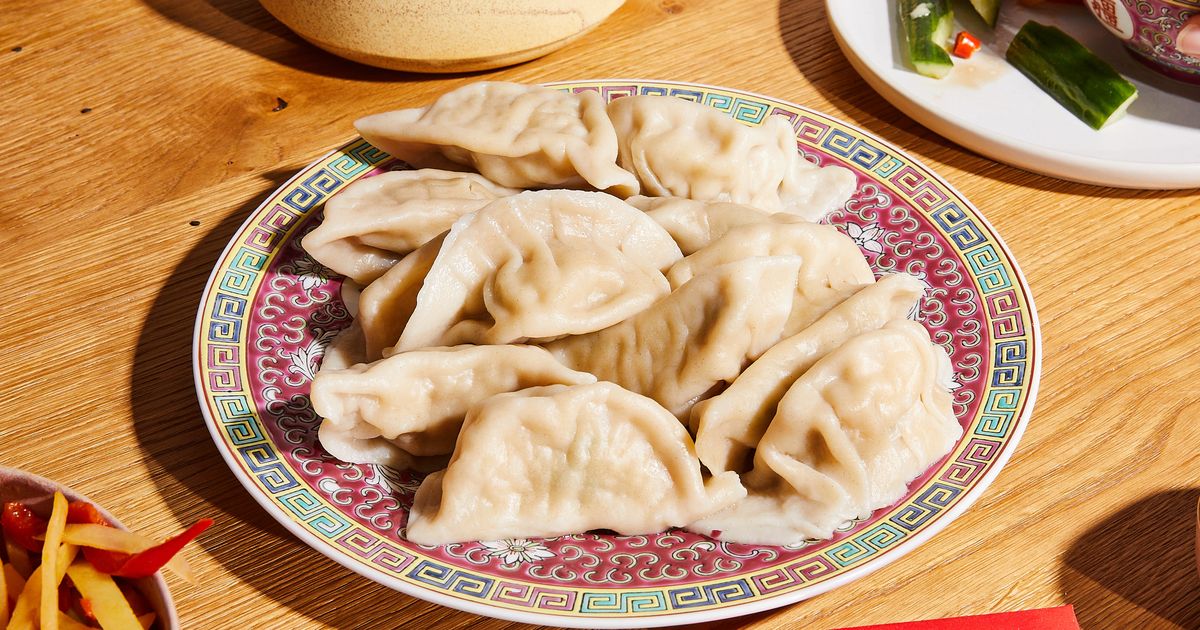 Chinese jiaozi (Pork and cabbage dumplings) | Recipe | Kitchen Stories