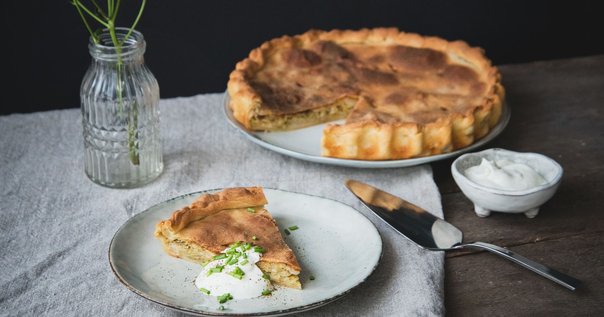 Savoy cabbage quiche | Recipe | Kitchen Stories