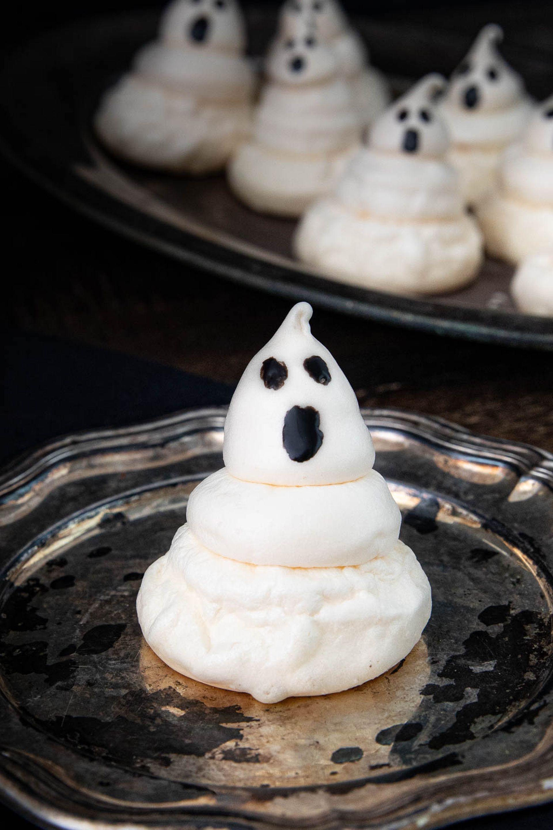 11 Scary Snacks to Take Your Halloween Party to the Next Level ...