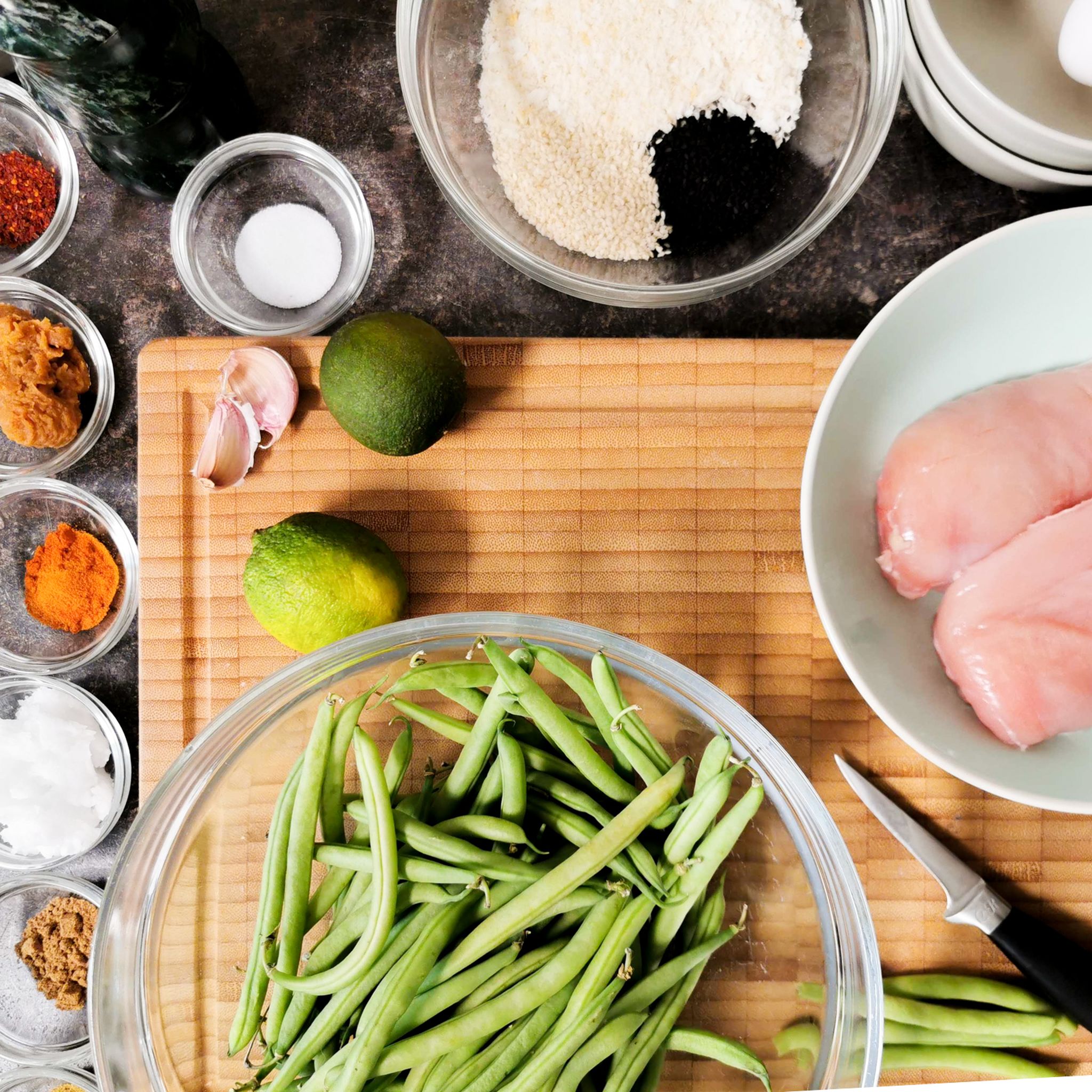 Seeded chicken schnitzel with green beans | Recipe | Kitchen Stories