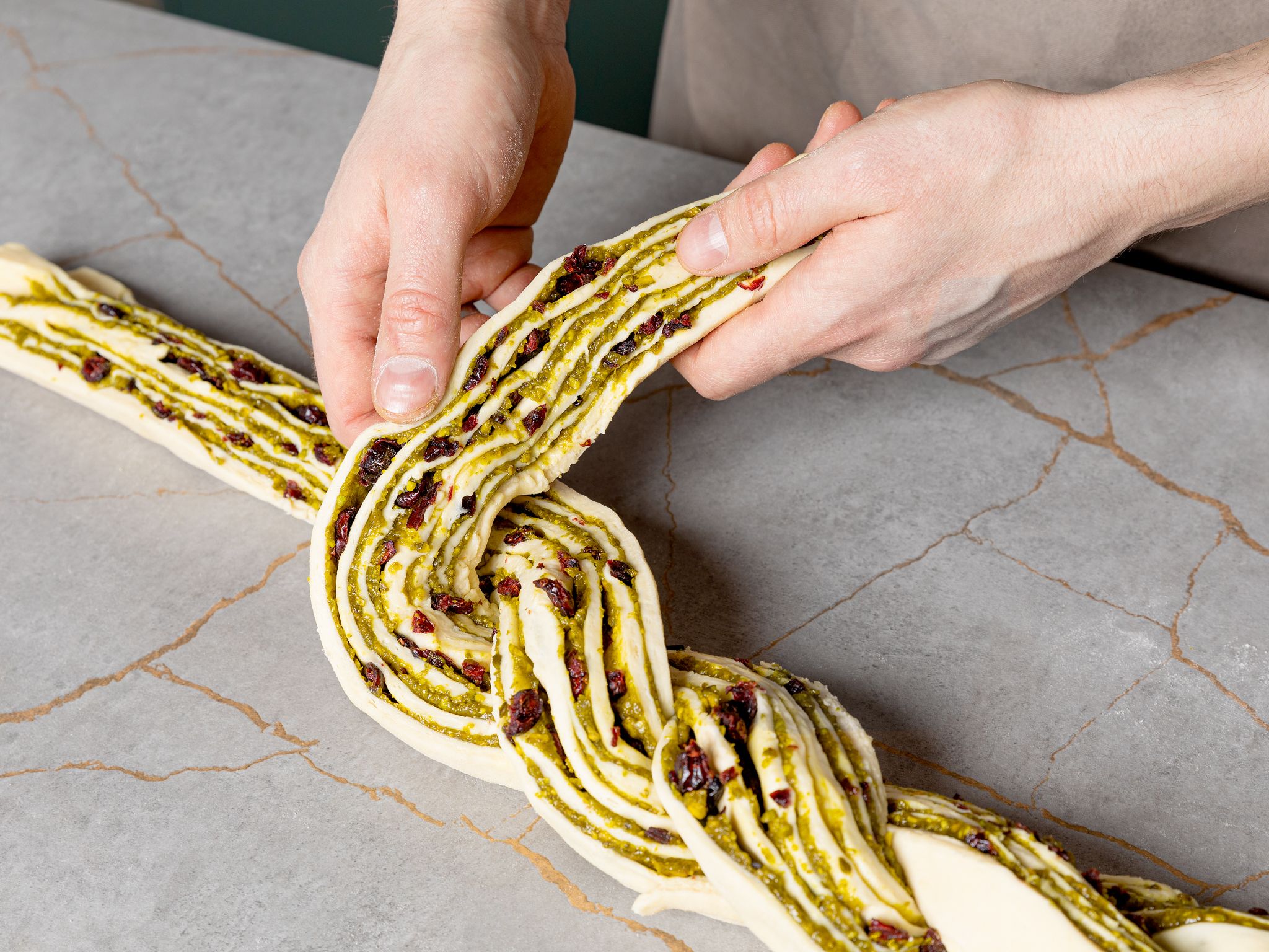 Braided Easter bread with pistachio and cranberry filling | Recipe | Kitchen Stories