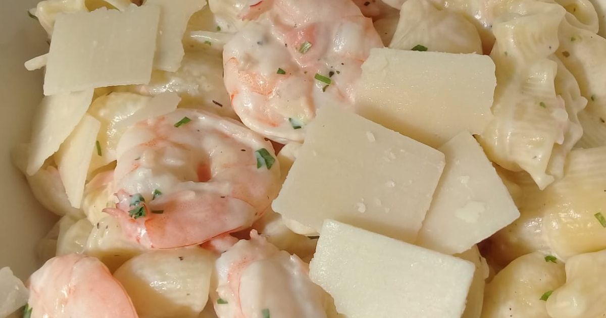 Simo‘s Salmon Shrimp Pasta | Recipe | Kitchen Stories