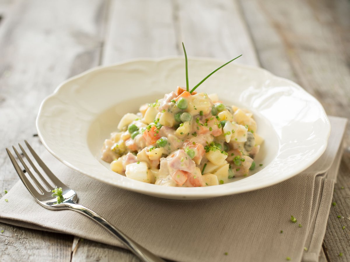 Russian salad | Recipe | Kitchen Stories