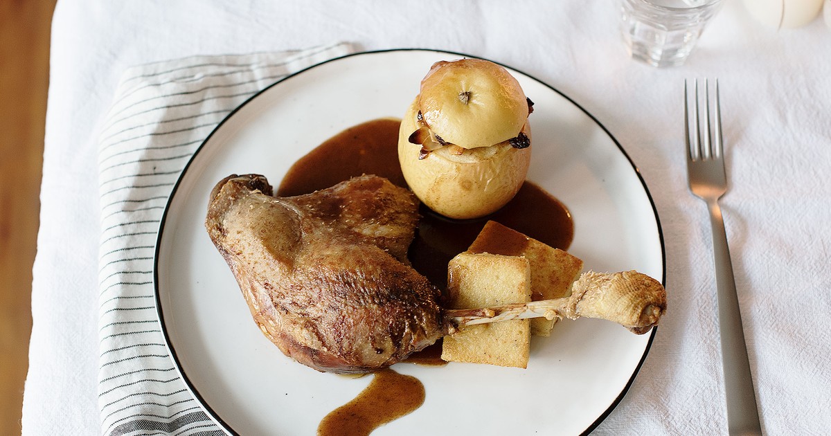 Roasted goose leg with stuffed apples and polenta | Recipe | Kitchen ...