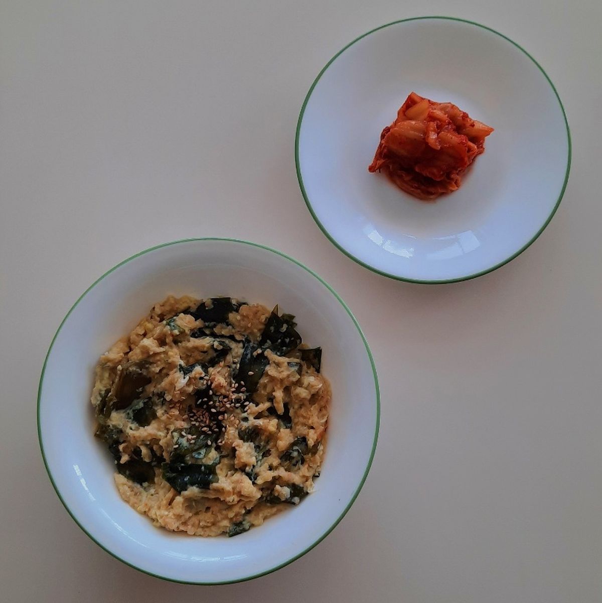 Seaweed & Egg Oat Porridge | Recipe | Kitchen Stories