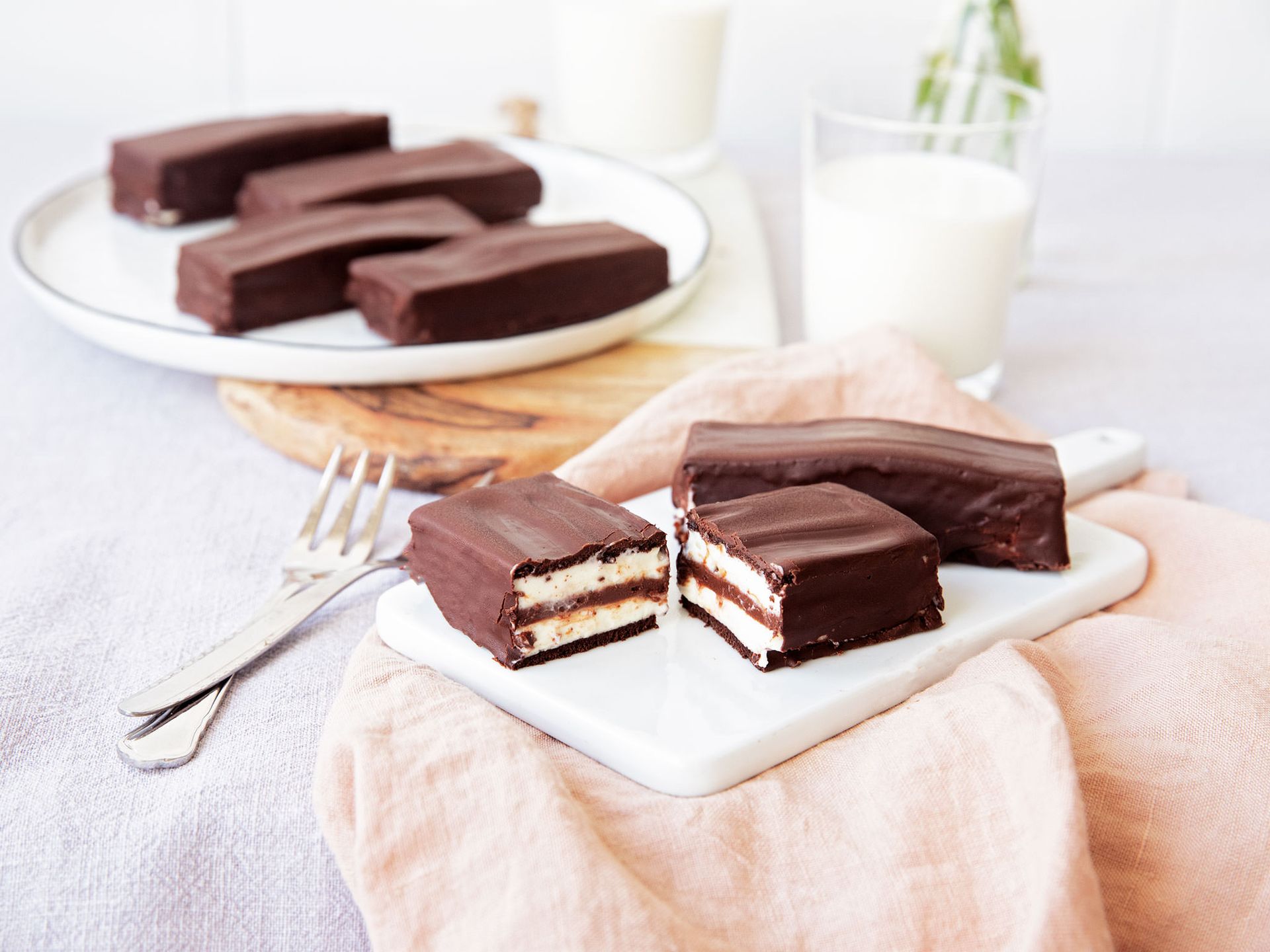 DIY icebox chocolate bars | Recipe | Kitchen Stories