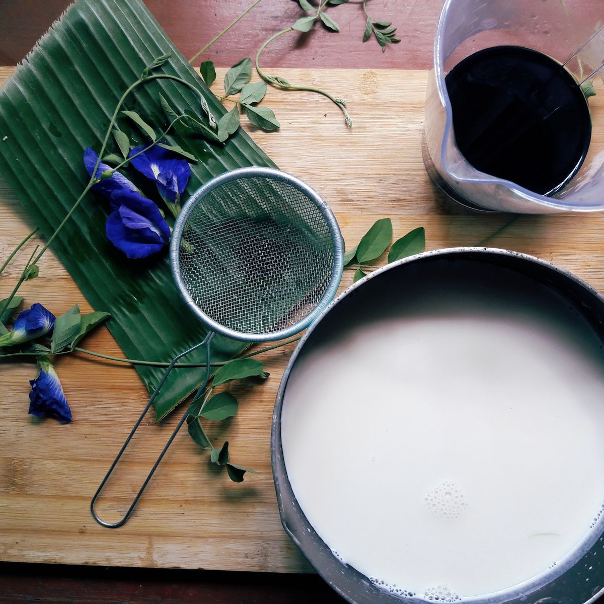 Ice milk Butterfly pea | Recipe | Kitchen Stories
