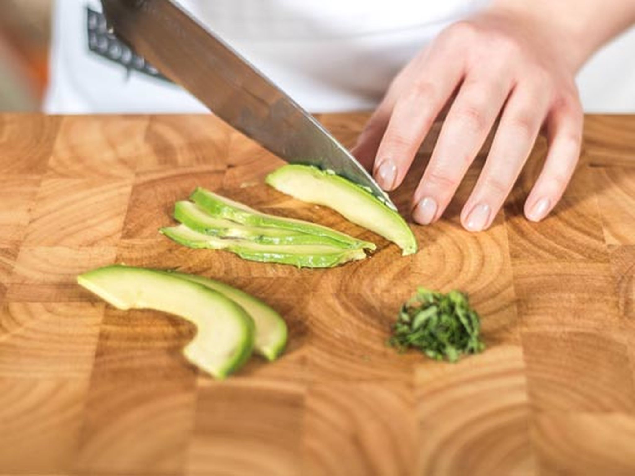 So isst man eine Avocado richtig | Stories | Kitchen Stories