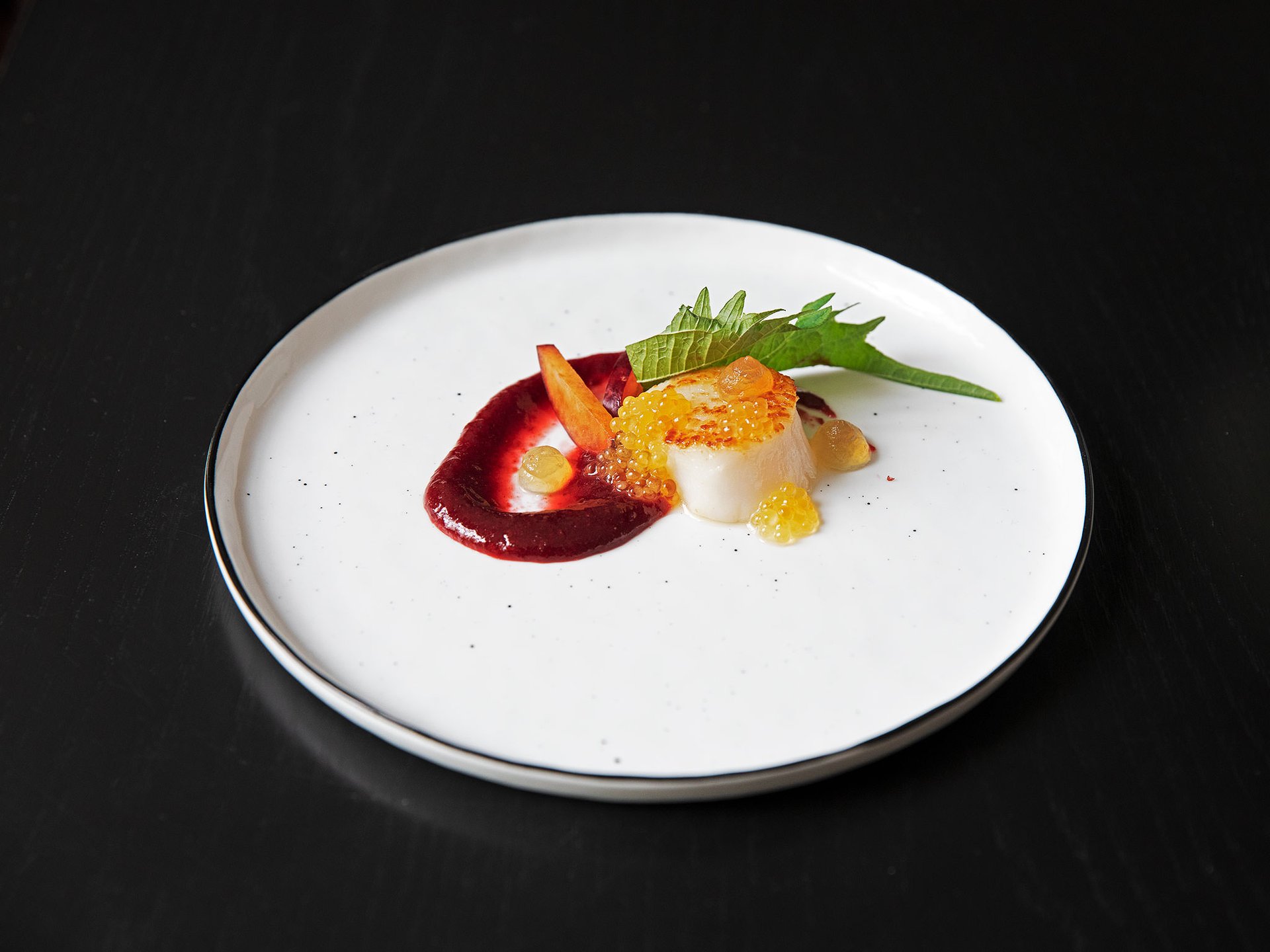 Pan-fried scallops with dashi gel and plum sauce | Recipe | Kitchen Stories