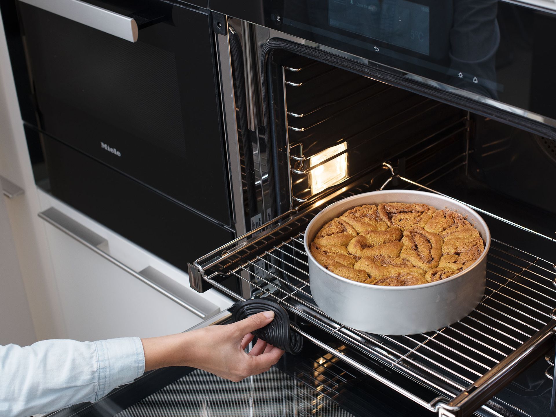 Pumpkin cinnamon rolls | Recipe | Kitchen Stories