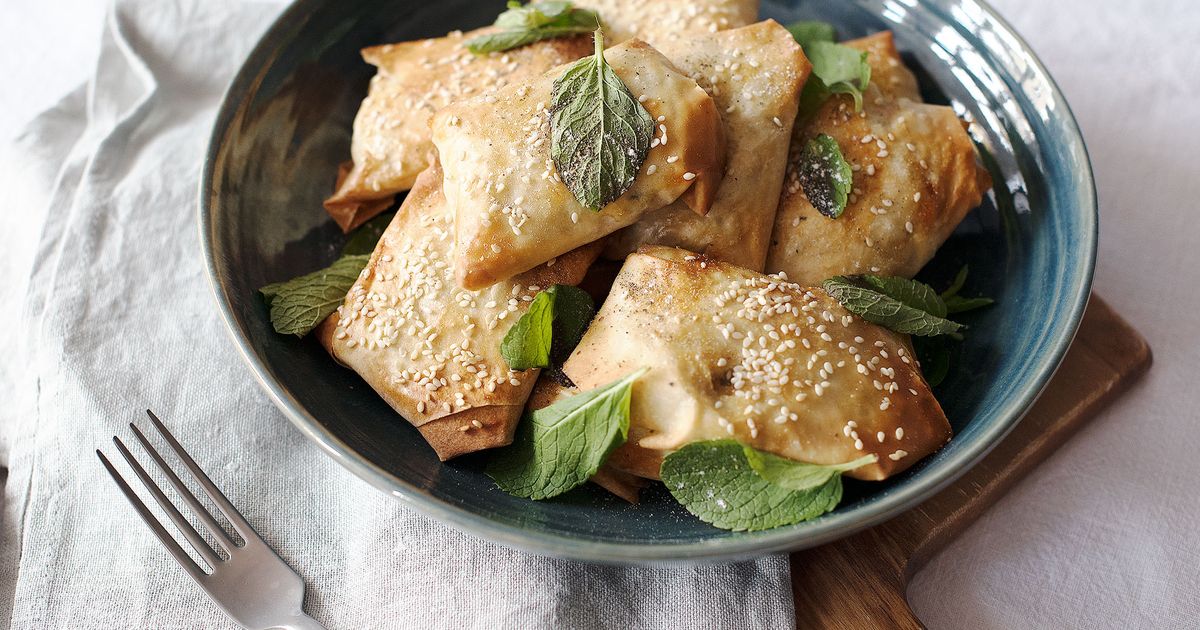 Feta and leek phyllo bites | Recipe | Kitchen Stories