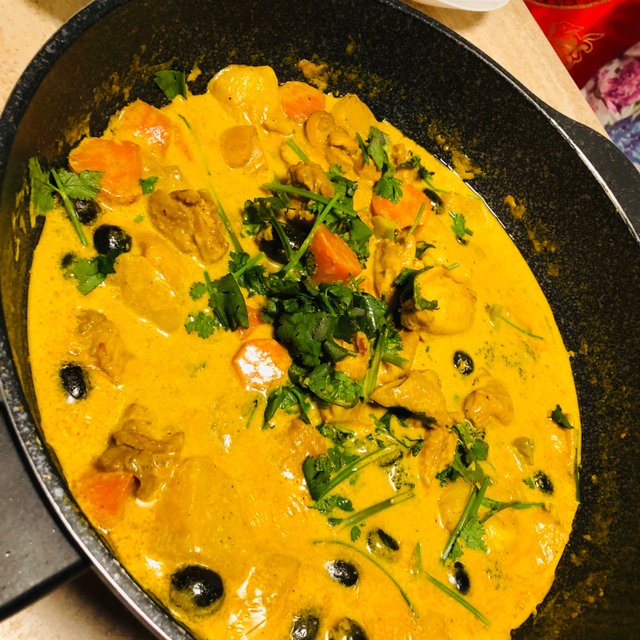 Macanese (Portuguese) Chicken Curry | Recipe | Kitchen Stories