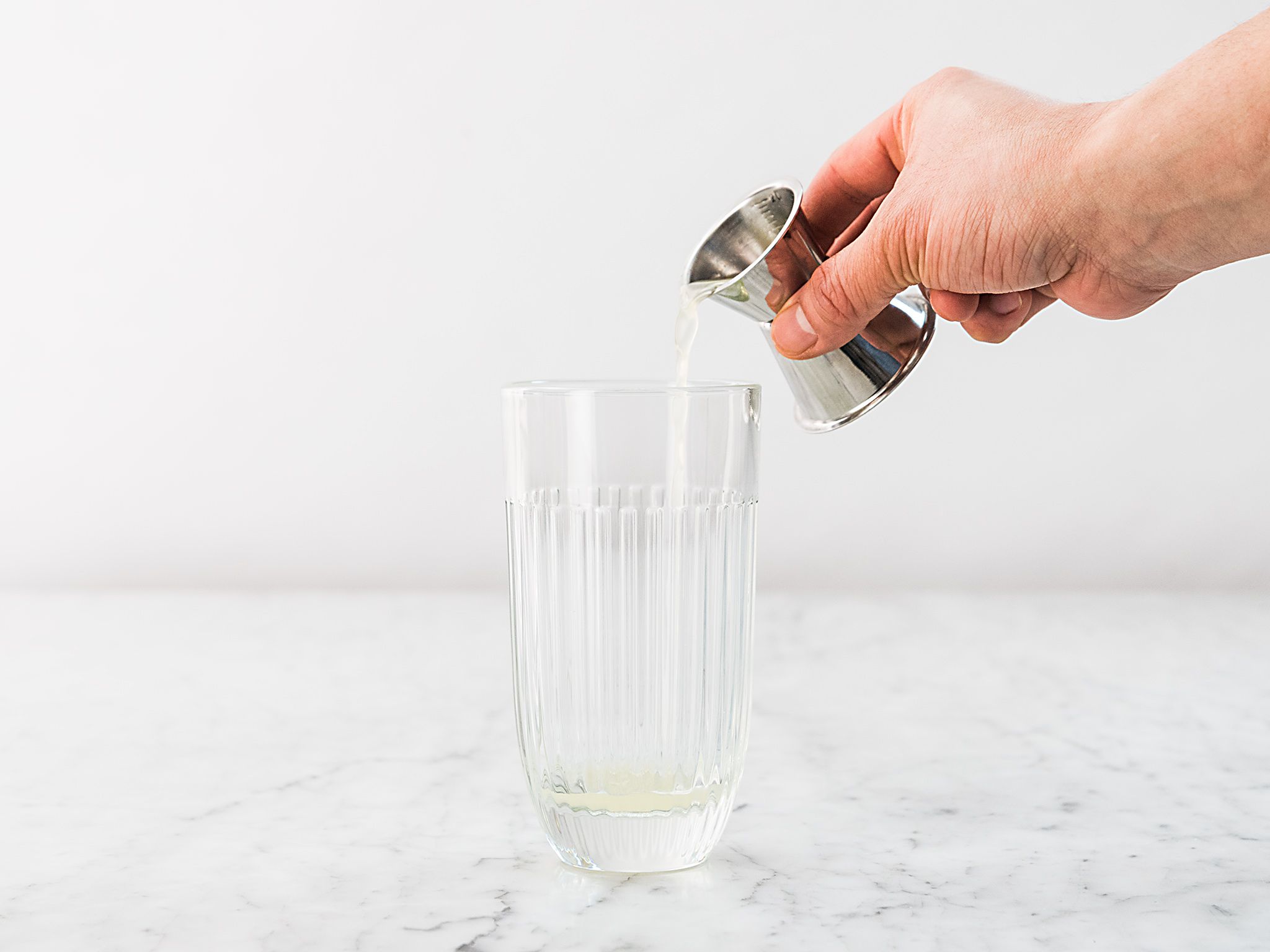 Vodka with bitter lemon | Recipe | Kitchen Stories