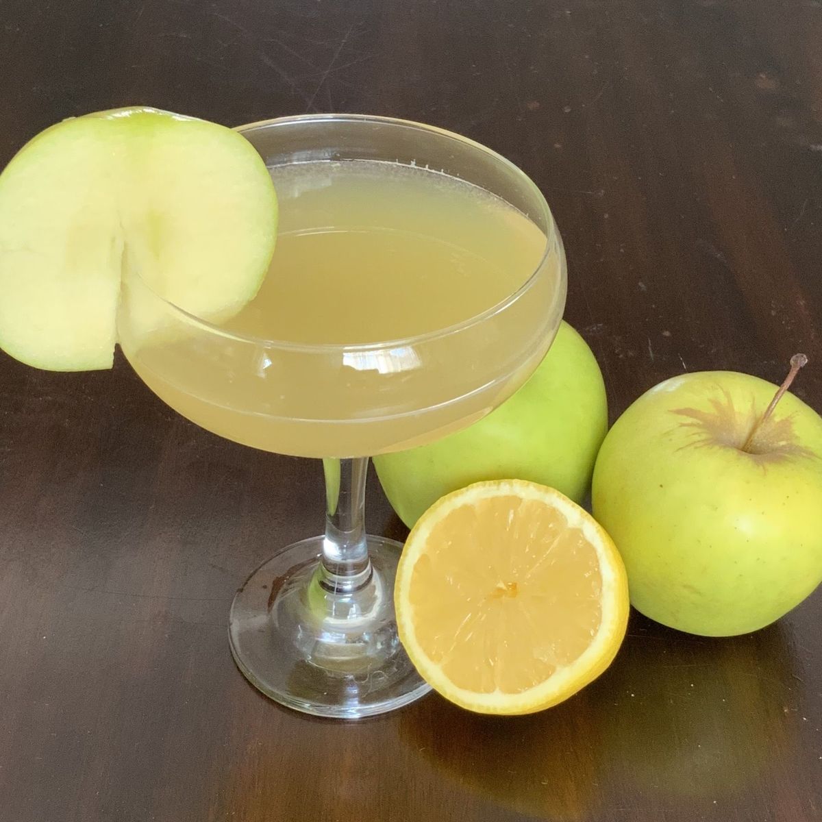 Appletini | Recipe | Kitchen Stories