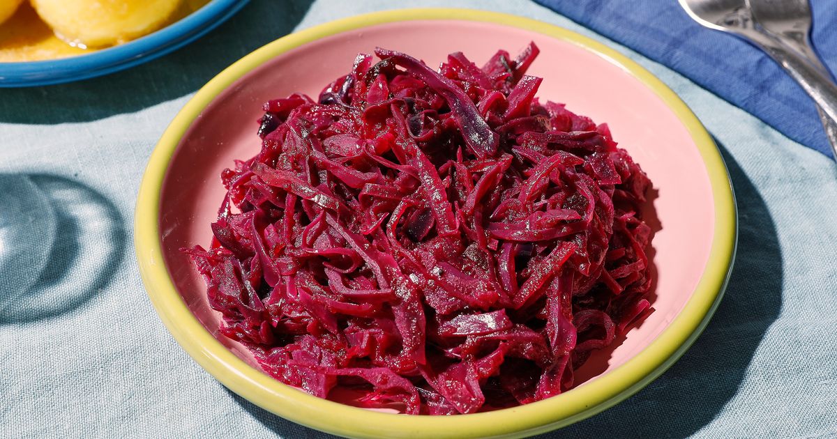 Rotkohl (German red cabbage) | Recipe | Kitchen Stories