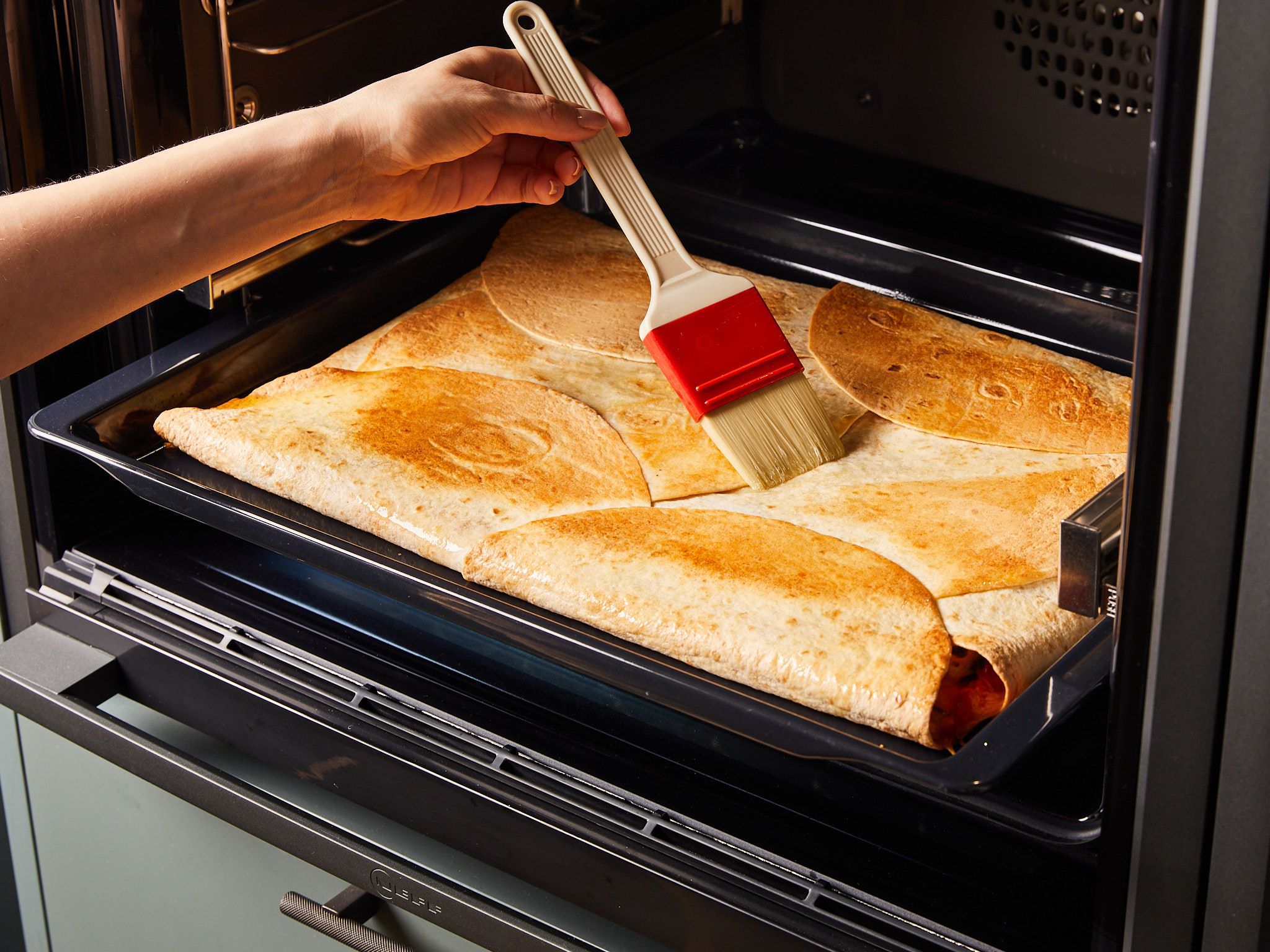 Riesige Veggie-Quesadilla vom Blech | Rezept | Kitchen Stories