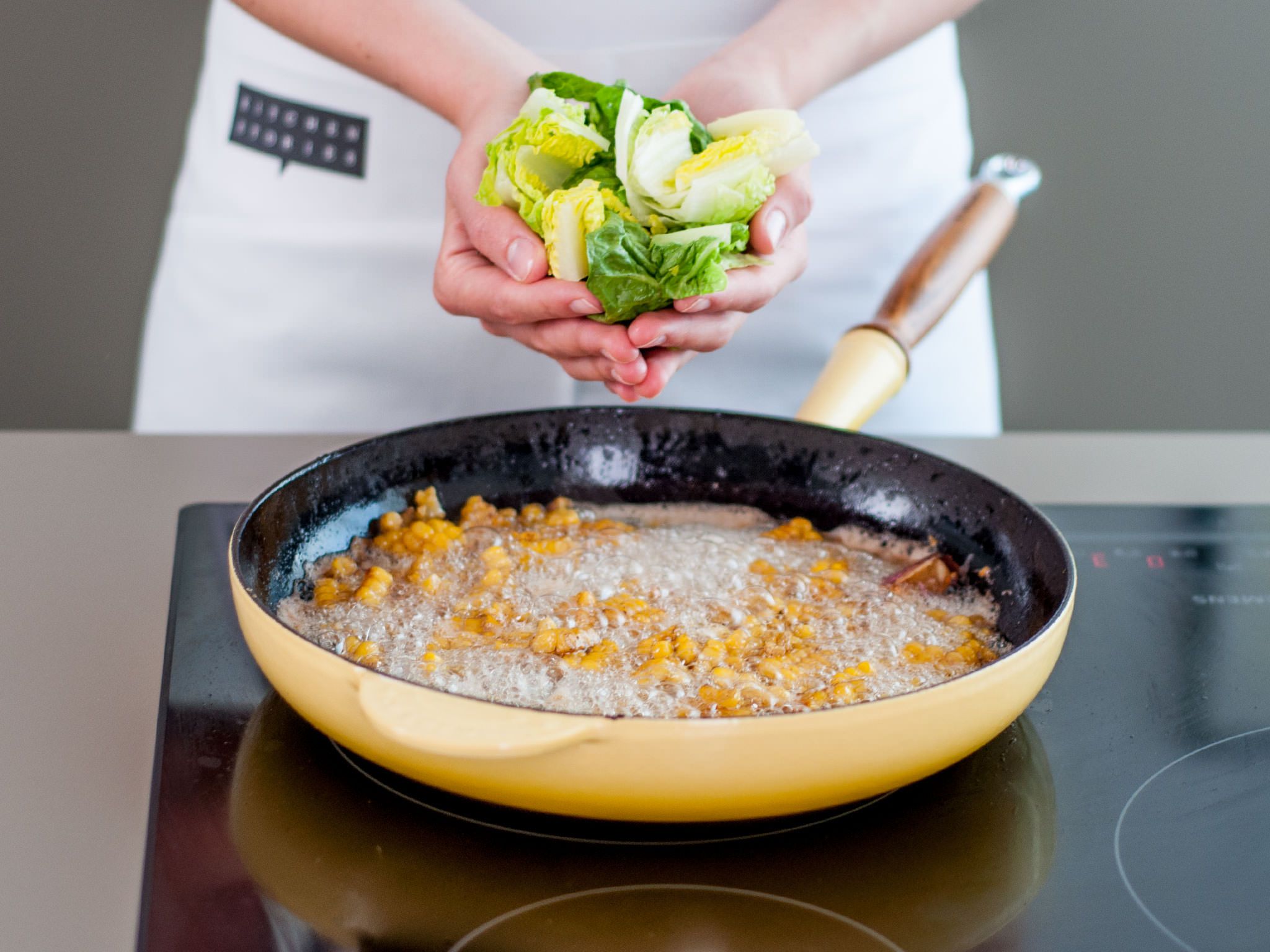 Pork chops with corn salad | Recipe | Kitchen Stories