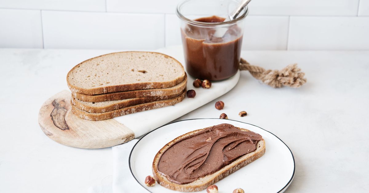 DIY chocolate-hazelnut spread | Recipe | Kitchen Stories