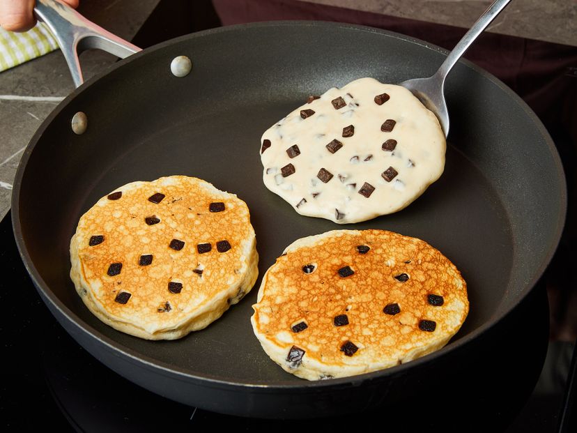 Thick American-style Pancakes | Recipe | Kitchen Stories