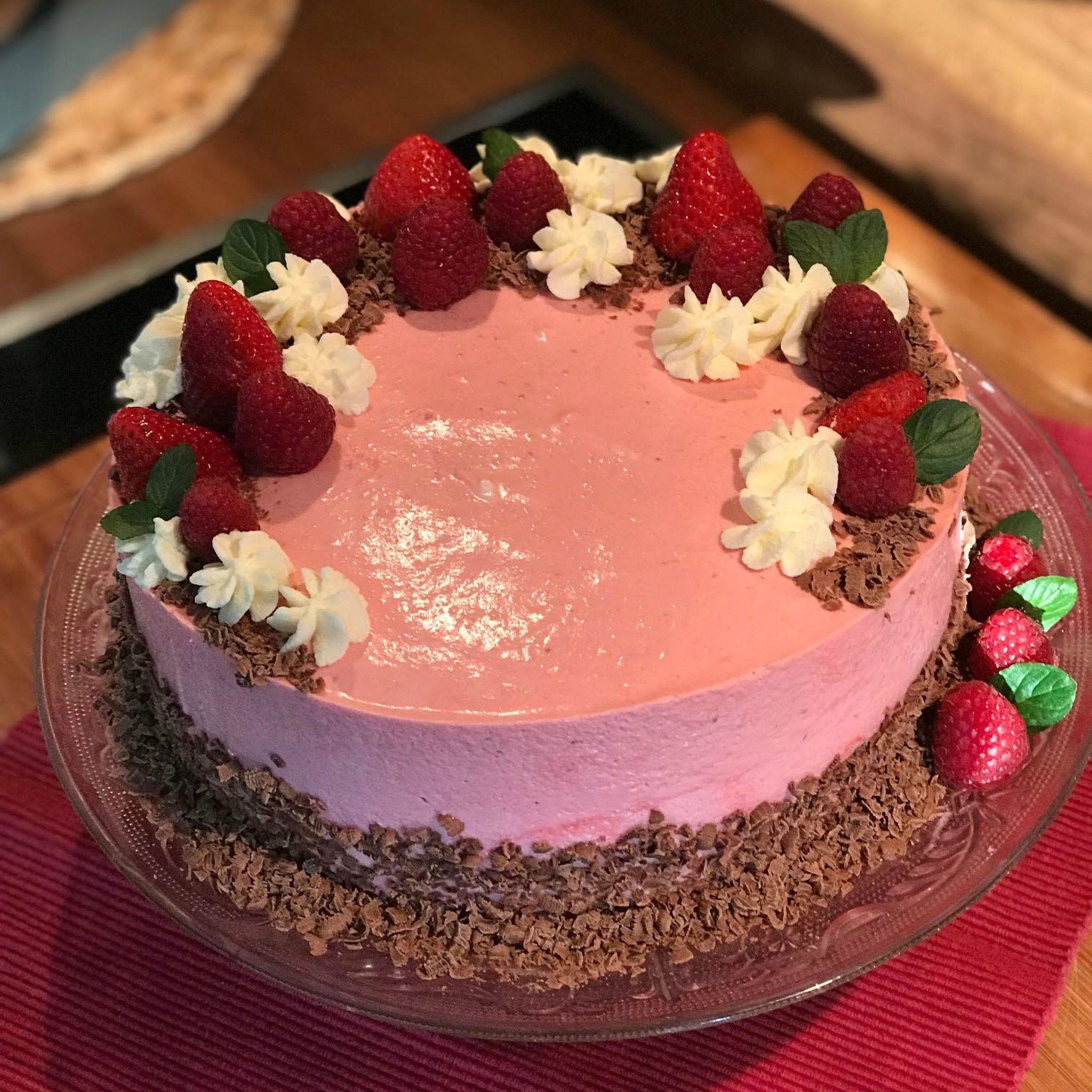 Chocolate-strawberry-quark cake | Recipe | Kitchen Stories