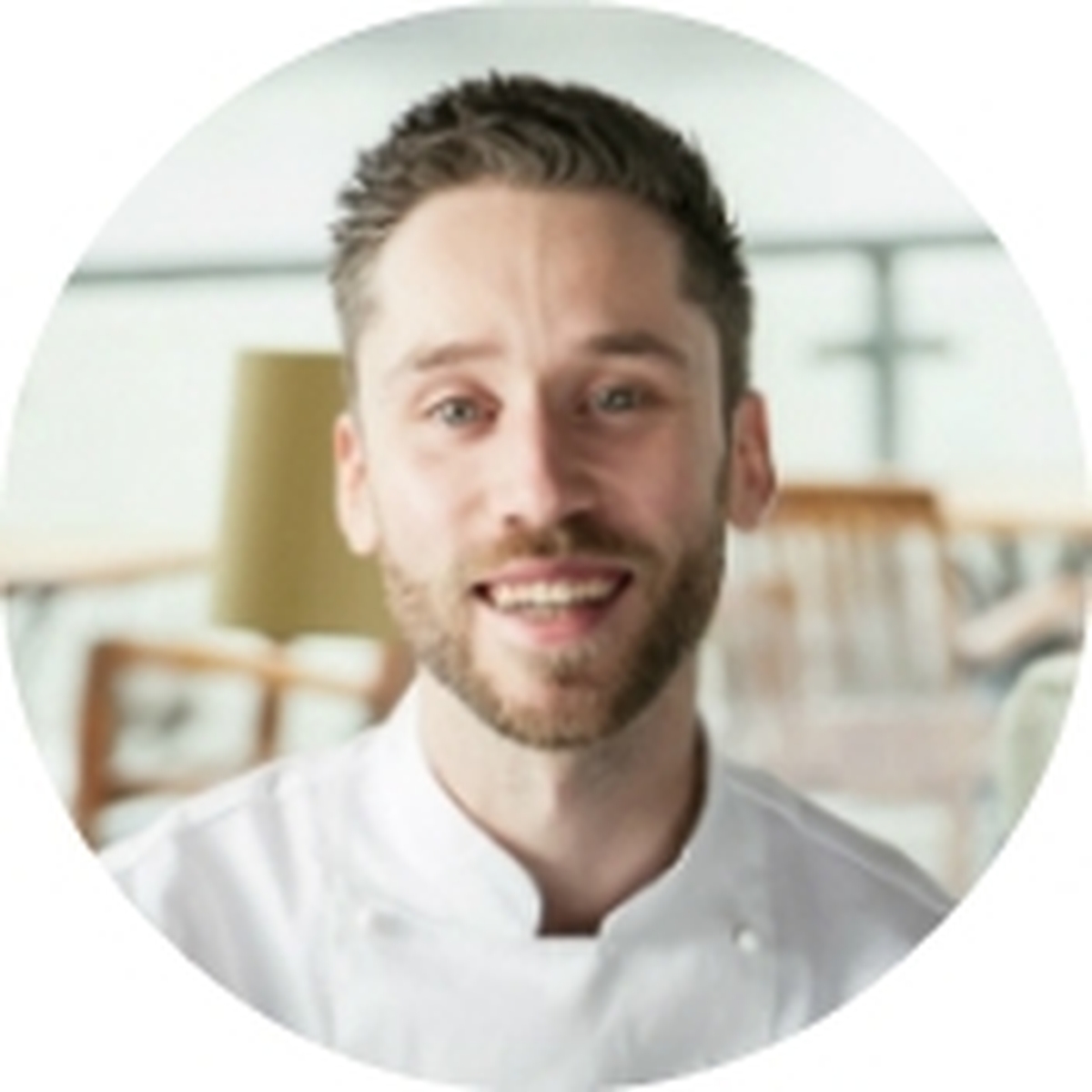 Pan-fried scallops with dashi gel and plum sauce | Recipe | Kitchen Stories